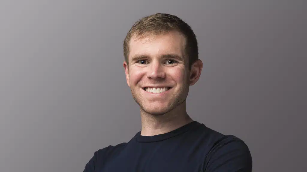 5 Amazing Tricks To Using A Selfie For Headshots | WDOphoto